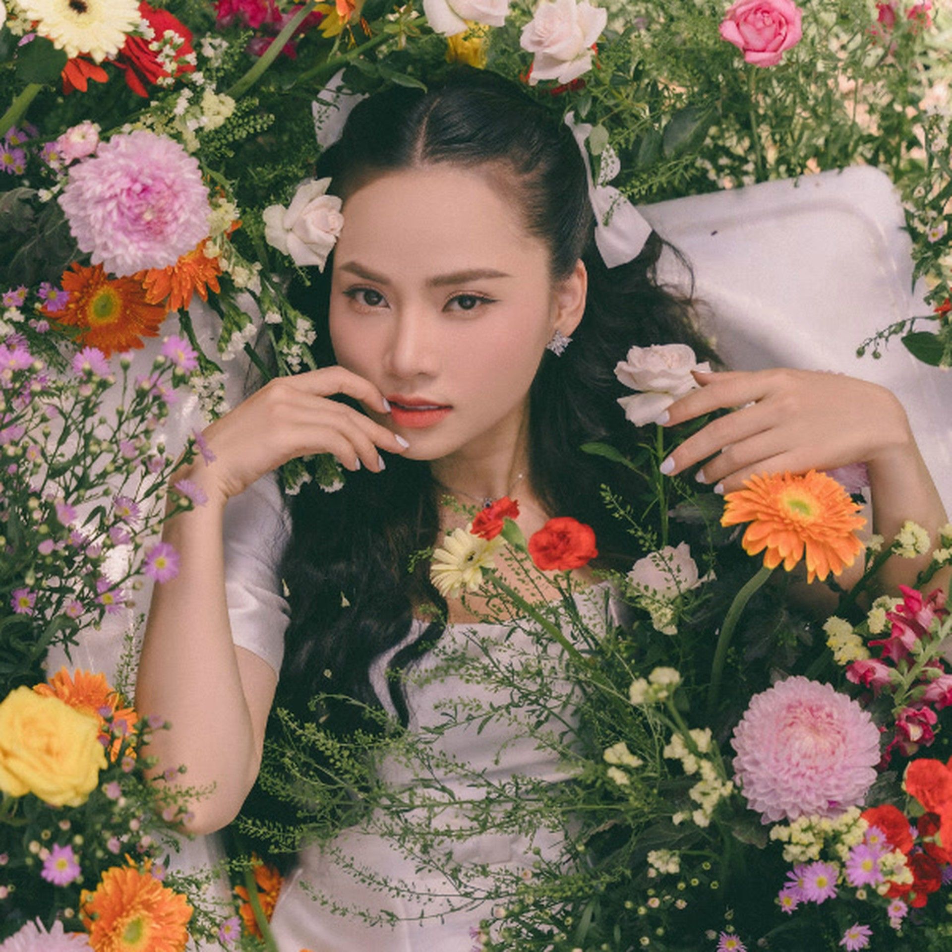 Ngô Lan Hương | NhacCuaTui