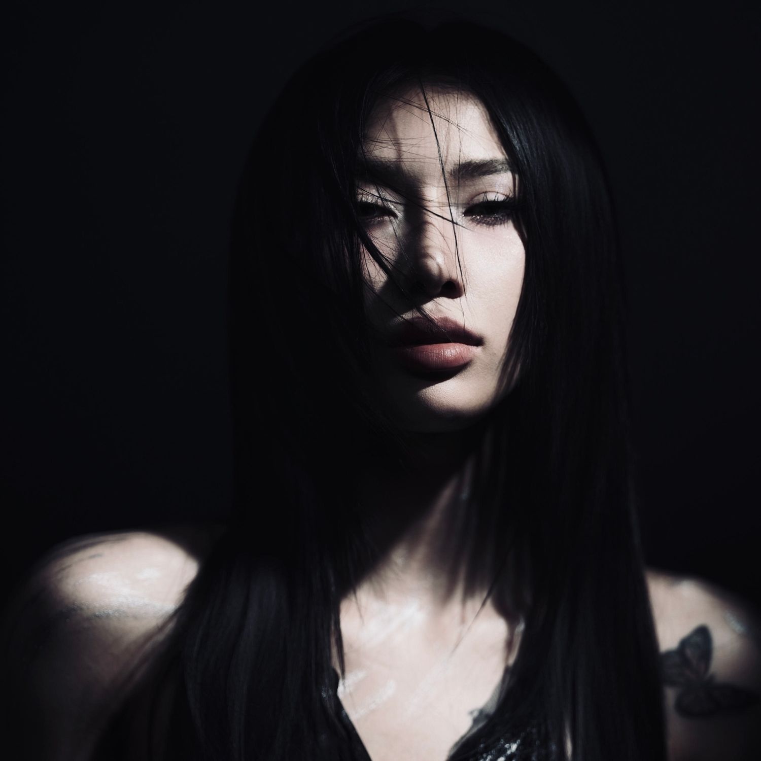 Chằn Tinh - LyHan - mp3 download | lyric - NhacCuaTui